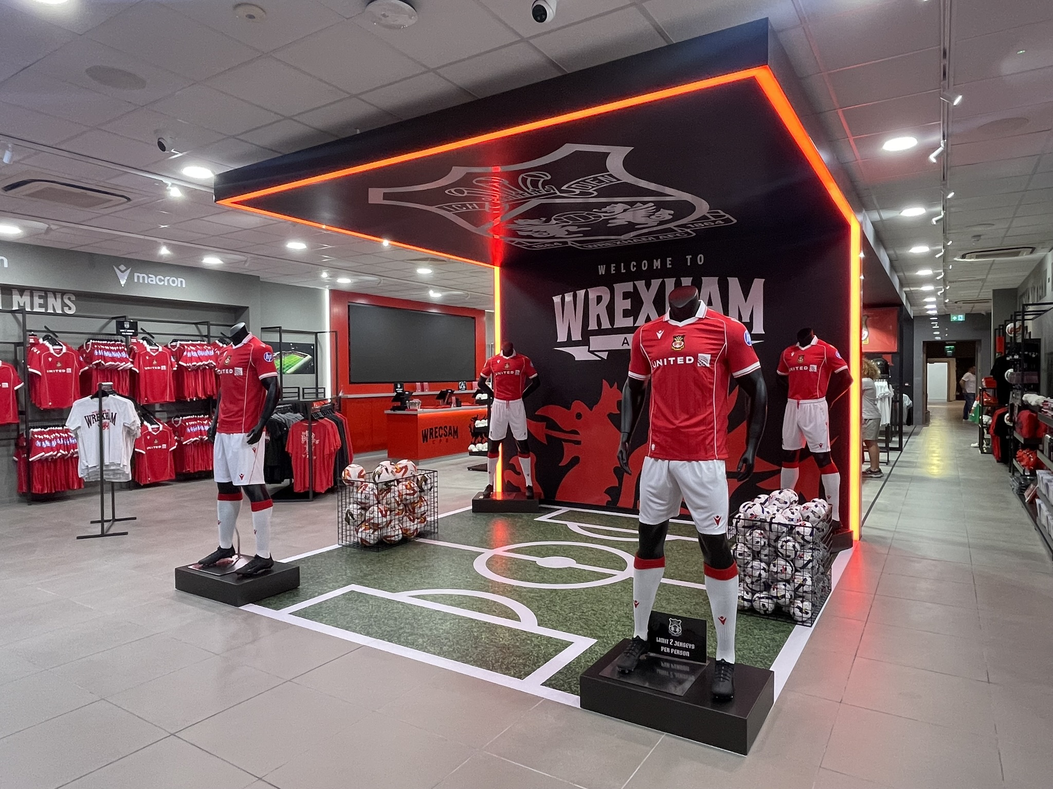 Wrexham AFC Club Shop - Barlows